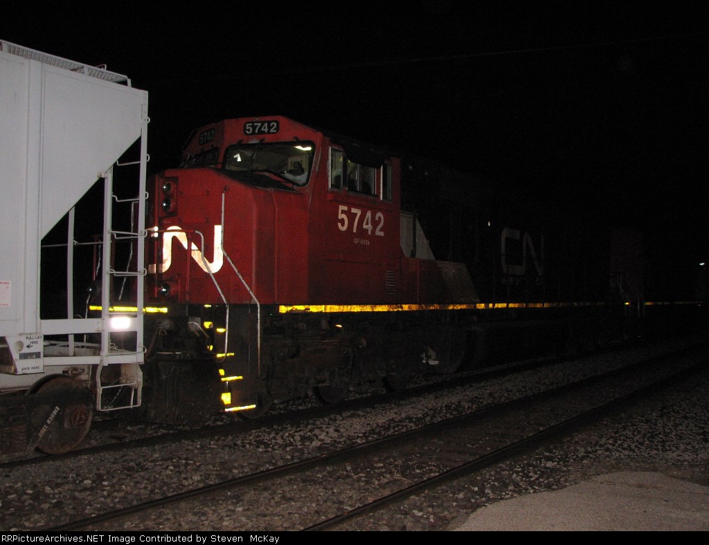 CN 5742
